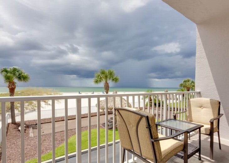 Madeira Beach Condo Rental: Sea Breeze- Wowza!