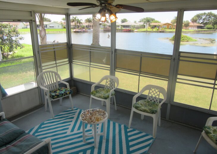 Holiday House Rental: Holiday Cottage on Lake Conley